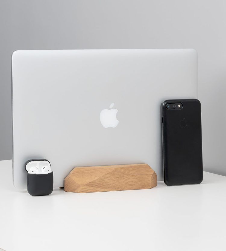 Wooden Laptop Dock - Oak - Wooden Amsterdam